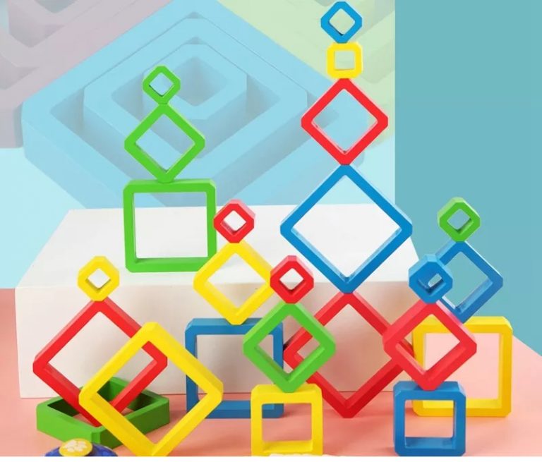 Wooden Frame Stacking Game - Biblu box